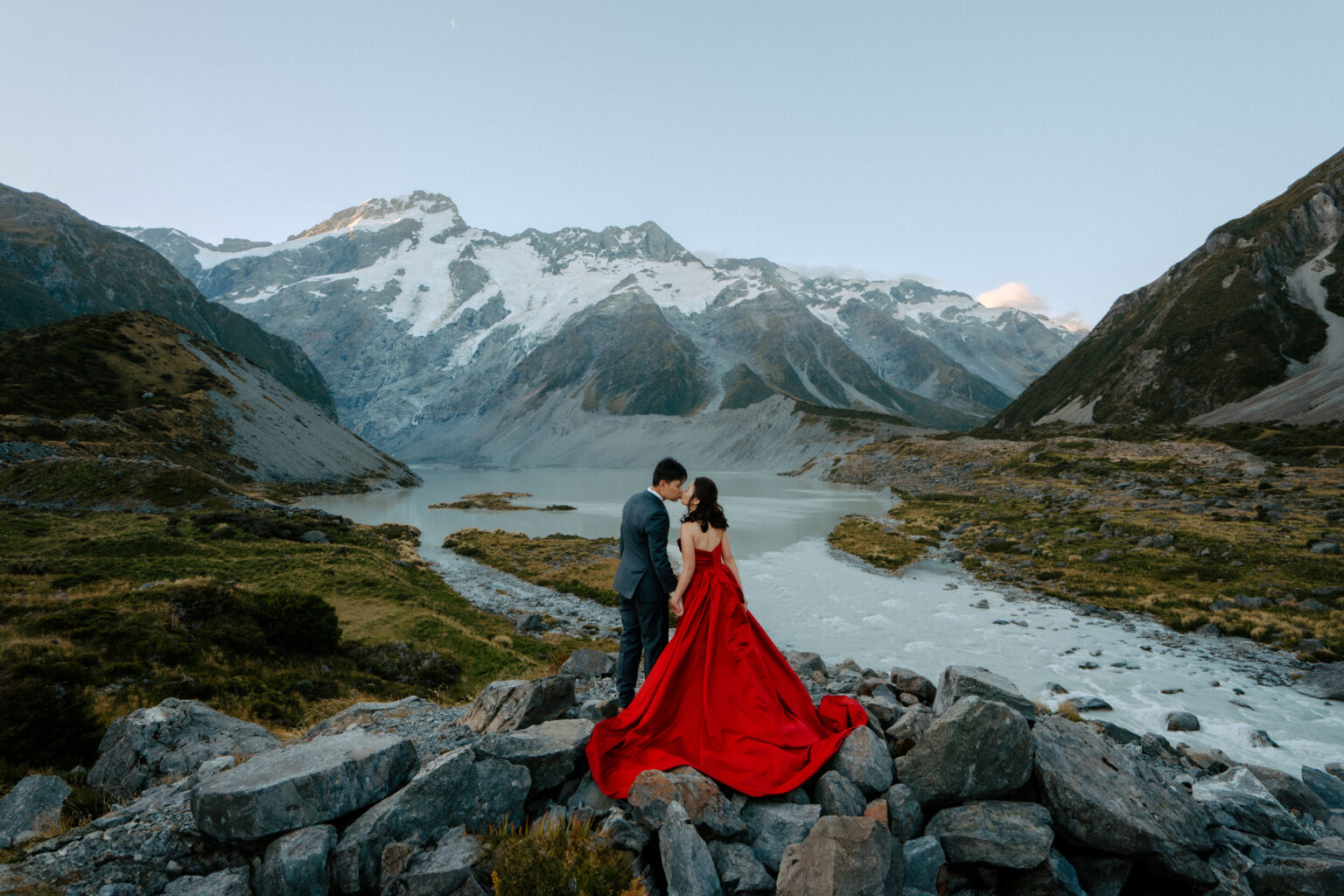 Capturing Love in the Majestic Mount Cook National Park: Jasmine and CT ...