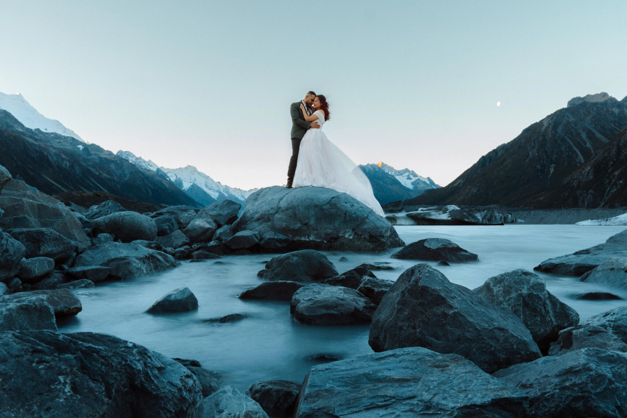 Pre-Wedding Adventure in Mount Cook National Park: Cindy and Ahmed's ...